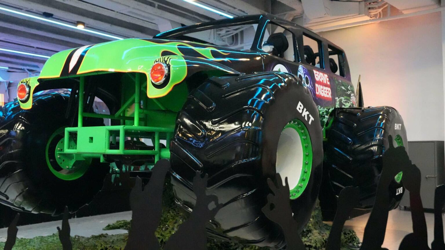 Monster Jam VR | High-Octane Motion Simulator Ride